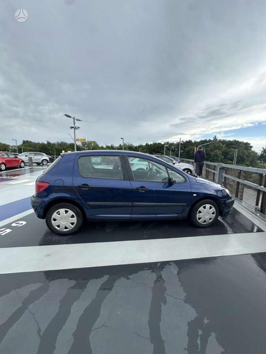 Zils Peugeot 307 2002 Mažeikiai, ar dzinēja tilpumu 1.59 L un nobraukumu 142 tūkst. km par 700 €, foto 3 vietnē AUTOMOTO.COM.LV
