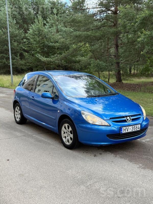 Blue Peugeot 307 2002 in Riga, with an engine capacity of 1.60 L and mileage of 260 thousand km for 950 €, photo 2 on AUTOMOTO.COM.LV