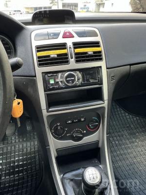 Zils Peugeot 307 2002 Rīga, ar dzinēja tilpumu 1.60 L un nobraukumu 260 tūkst. km par 950 €, foto 7 vietnē AUTOMOTO.COM.LV