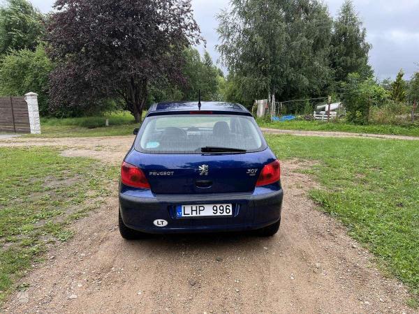 Синий Пежо 307 2002 в Гаргждай, объемом двигателя 2.00 л и пробегом 240 тыс. км за 620 €, фото 4 на AUTOMOTO.COM.LV