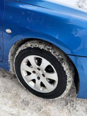 Blue Peugeot 307 2003 in Kaunas, with an engine capacity of 2.00 L and mileage of 251 thousand km for 1250 €, photo 5 on AUTOMOTO.COM.LV