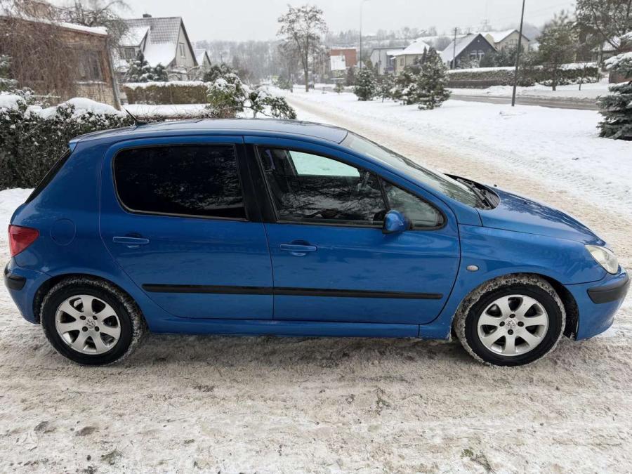 Blue Peugeot 307 2003 in Kaunas, with an engine capacity of 2.00 L and mileage of 251 thousand km for 1250 €, photo 6 on AUTOMOTO.COM.LV