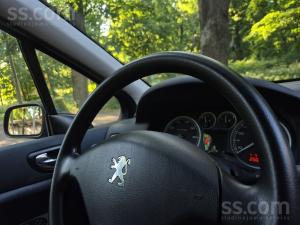 Zils Peugeot 307 2003 Rīga, ar dzinēja tilpumu 1.60 L un nobraukumu 250 tūkst. km par 1300 €, foto 14 vietnē AUTOMOTO.COM.LV