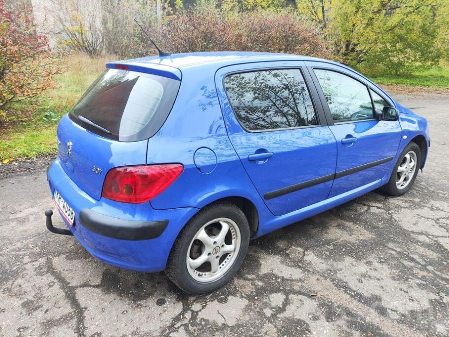 Zils Peugeot 307 2003 Daugavpils, ar dzinēja tilpumu 1.60 L un nobraukumu 243 tūkst. km par 1400 €, foto 4 vietnē AUTOMOTO.COM.LV