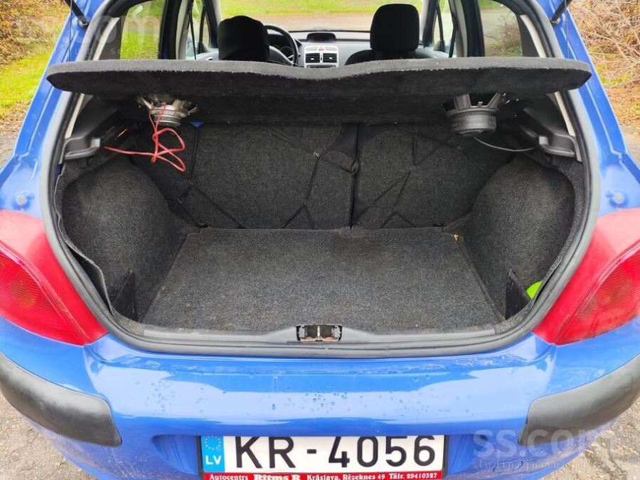 Zils Peugeot 307 2003 Daugavpils, ar dzinēja tilpumu 1.60 L un nobraukumu 243 tūkst. km par 1400 €, foto 8 vietnē AUTOMOTO.COM.LV