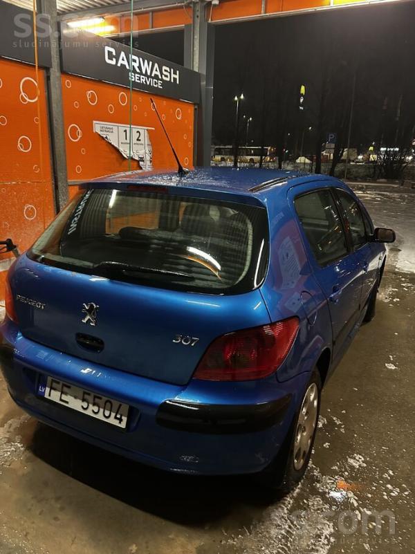 Blue Peugeot 307 2004 in Jelgava, with an engine capacity of 1.60 L and mileage of 202 thousand km for 800 €, photo 3 on AUTOMOTO.COM.LV