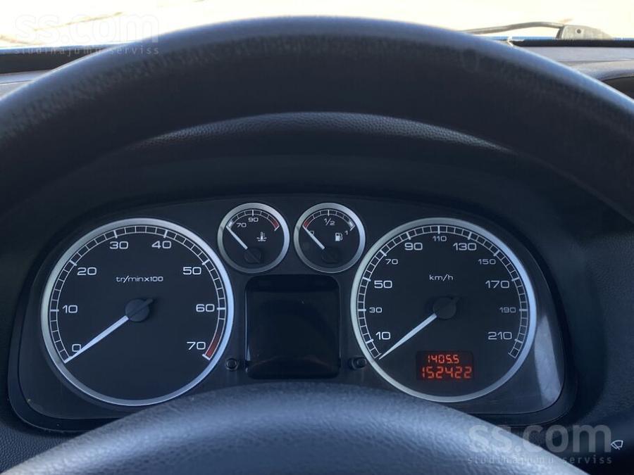 Zils Peugeot 307 2004 Rīga, ar dzinēja tilpumu 1.60 L un nobraukumu 152 tūkst. km par 800 €, foto 9 vietnē AUTOMOTO.COM.LV