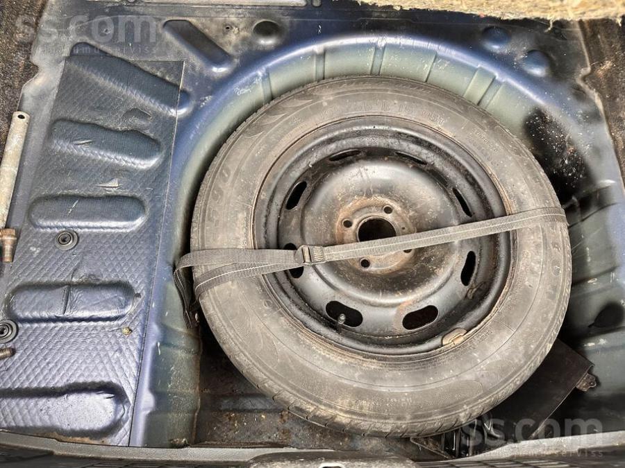 Zils Peugeot 307 2004 Ventspils, ar dzinēja tilpumu 1.60 L un nobraukumu 201 tūkst. km par 1200 €, foto 9 vietnē AUTOMOTO.COM.LV