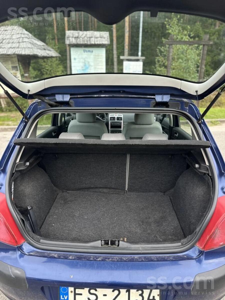 Zils Peugeot 307 2004 Ventspils, ar dzinēja tilpumu 1.60 L un nobraukumu 201 tūkst. km par 1200 €, foto 6 vietnē AUTOMOTO.COM.LV