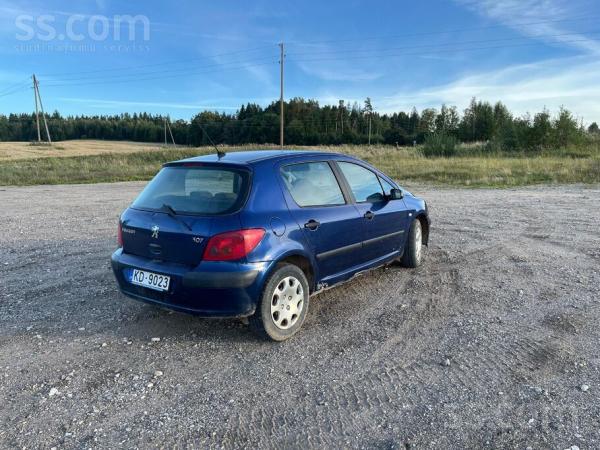 Blue Peugeot 307 2004 in Cesis, with an engine capacity of 1.60 L and mileage of 276 thousand km for 650 €, photo 4 on AUTOMOTO.COM.LV