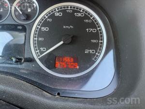Blue Peugeot 307 2004 in Cesis, with an engine capacity of 1.60 L and mileage of 276 thousand km for 650 €, photo 6 on AUTOMOTO.COM.LV