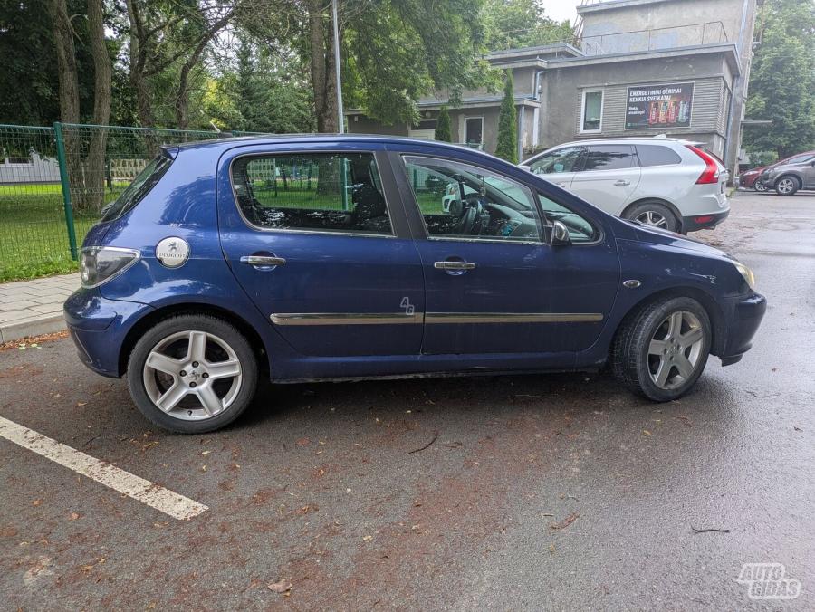 Синий Пежо 307 2004 в Клайпеда, объемом двигателя 2.00 л и пробегом 260 тыс. км за 1050 €, фото 5 на AUTOMOTO.COM.LV