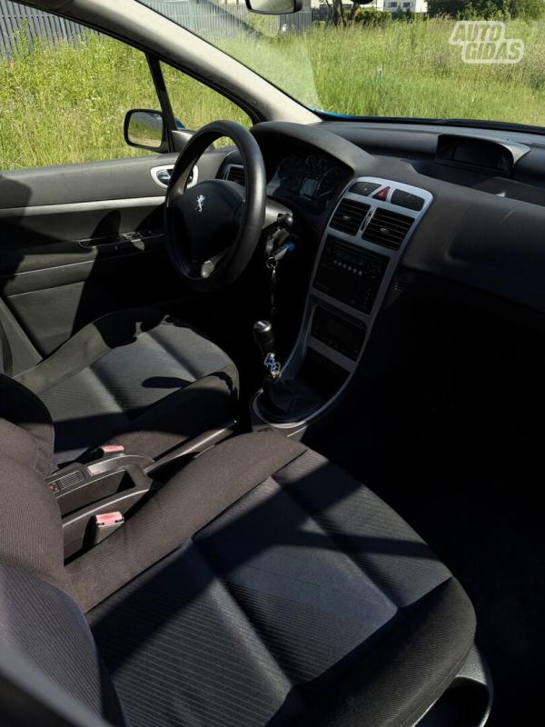 Zils Peugeot 307 2005 Viļņa, ar dzinēja tilpumu 1.60 L un nobraukumu 288 tūkst. km par 1450 €, foto 7 vietnē AUTOMOTO.COM.LV