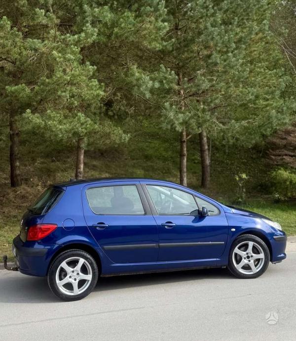 Blue Peugeot 307 2005 in Vilnius, with an engine capacity of 2.00 L and mileage of 361 thousand km for 850 €, photo 7 on AUTOMOTO.COM.LV