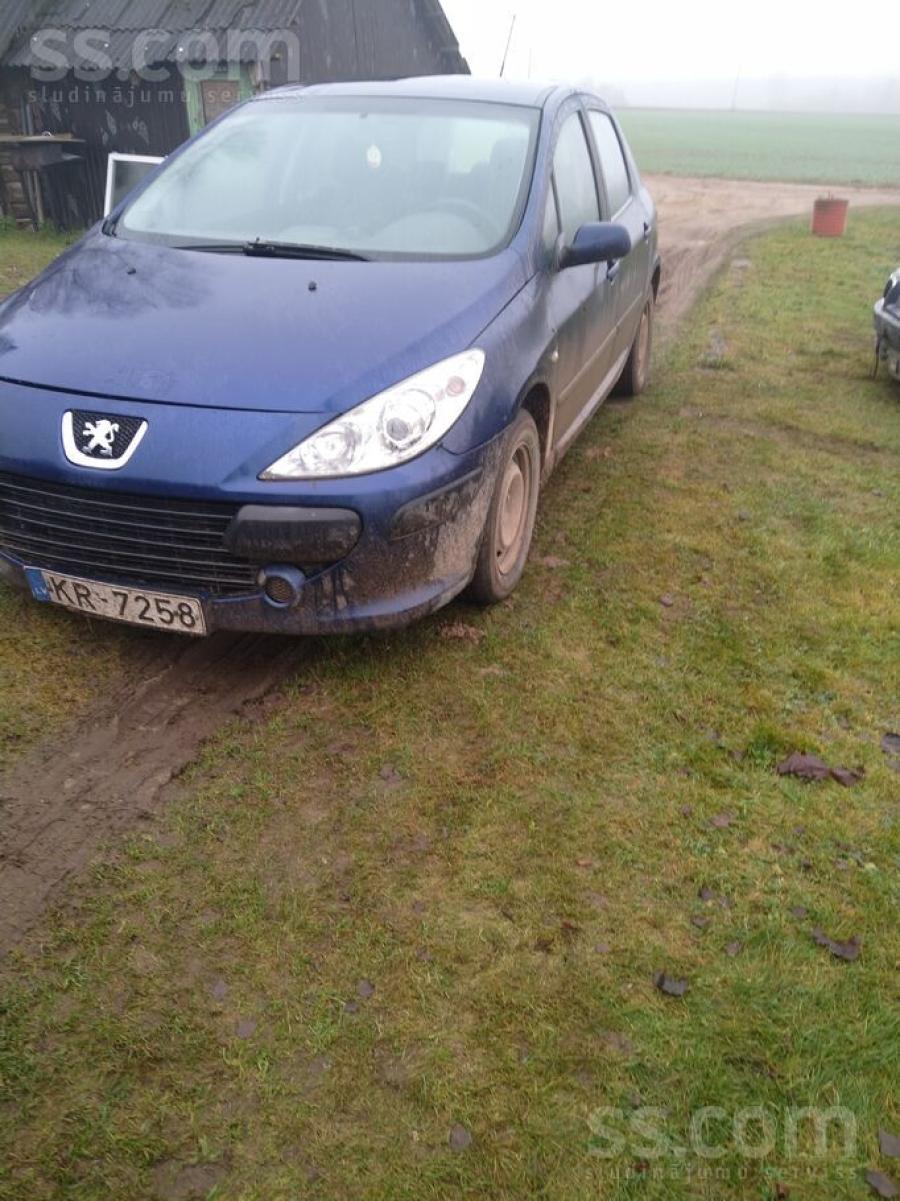 Blue Peugeot 307 2006 in Valmiera, with an engine capacity of 1.60 L and mileage of 373 thousand km for 200 €, photo 4 on AUTOMOTO.COM.LV