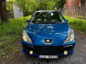 Zils Peugeot 307 2006 Rīga, ar dzinēja tilpumu 2.00 L un nobraukumu 267 tūkst. km par 1500 €, foto 3 vietnē AUTOMOTO.COM.LV