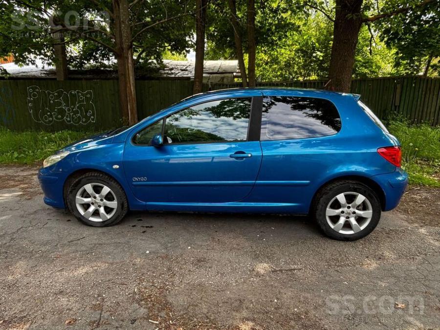 Zils Peugeot 307 2006 Rīga, ar dzinēja tilpumu 2.00 L un nobraukumu 267 tūkst. km par 1500 €, foto 9 vietnē AUTOMOTO.COM.LV