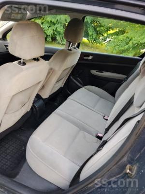 Zils Peugeot 307 2006 Kuldīga, ar dzinēja tilpumu 1.60 L un nobraukumu 294 tūkst. km par 1400 €, foto 8 vietnē AUTOMOTO.COM.LV