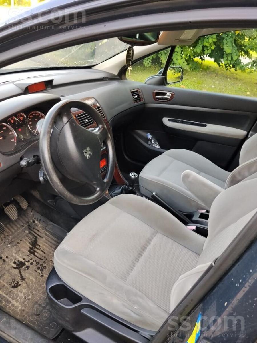 Zils Peugeot 307 2006 Kuldīga, ar dzinēja tilpumu 1.60 L un nobraukumu 294 tūkst. km par 1400 €, foto 10 vietnē AUTOMOTO.COM.LV