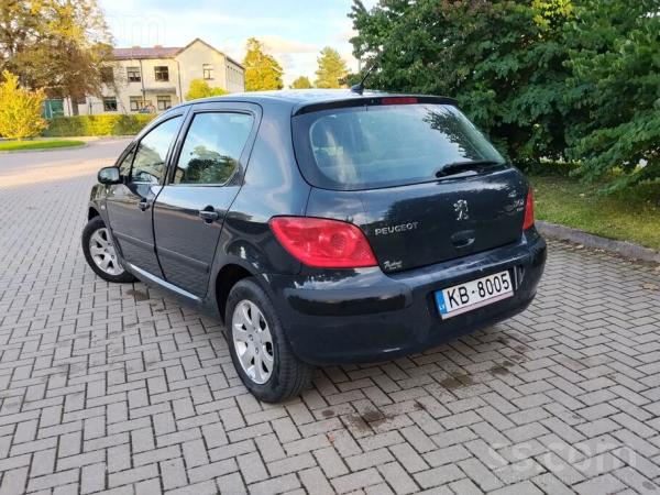 Peugeot 307 2006 Kuldīga vietnē Zils Peugeot 307 2006 Kuldīga, ar dzinēja tilpumu 1.60 L un nobraukumu 294 tūkst. km par 1400 €, foto 7 vietnē AUTOMOTO.COM.LV