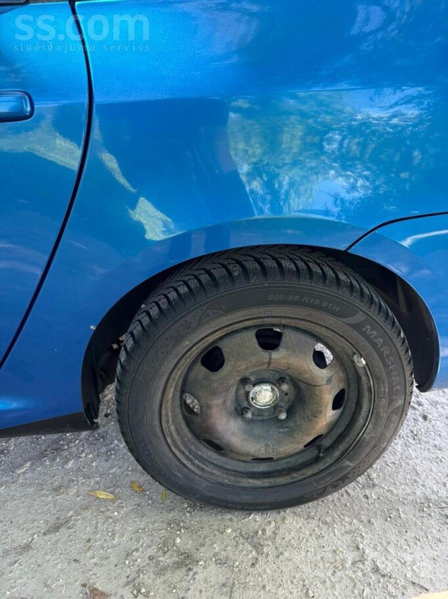 Zils Peugeot 307 2002 Rīga, ar dzinēja tilpumu 2.00 L un nobraukumu 290 tūkst. km par 1344 €, foto 7 vietnē AUTOMOTO.COM.LV