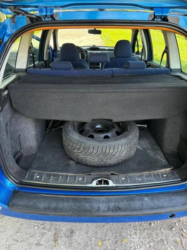 Zils Peugeot 307 2002 Rīga, ar dzinēja tilpumu 2.00 L un nobraukumu 290 tūkst. km par 1344 €, foto 8 vietnē AUTOMOTO.COM.LV