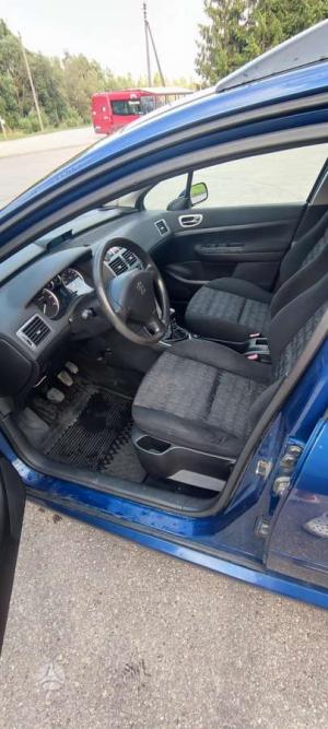 Zils Peugeot 307 2005 Viļņa, ar dzinēja tilpumu 2.00 L un nobraukumu 320 tūkst. km par 1000 €, foto 6 vietnē AUTOMOTO.COM.LV