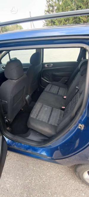 Zils Peugeot 307 2005 Viļņa, ar dzinēja tilpumu 2.00 L un nobraukumu 320 tūkst. km par 1000 €, foto 7 vietnē AUTOMOTO.COM.LV