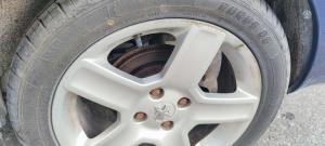 Zils Peugeot 307 2005 Viļņa, ar dzinēja tilpumu 2.00 L un nobraukumu 320 tūkst. km par 1000 €, foto 13 vietnē AUTOMOTO.COM.LV