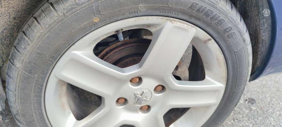Zils Peugeot 307 2005 Viļņa, ar dzinēja tilpumu 2.00 L un nobraukumu 320 tūkst. km par 1000 €, foto 13 vietnē AUTOMOTO.COM.LV