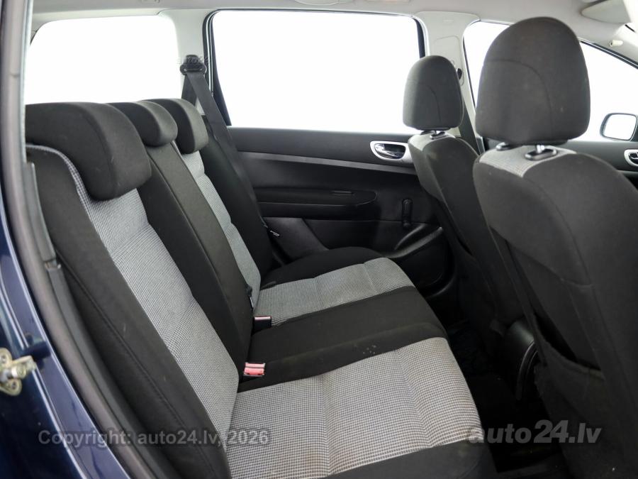 Синий Пежо 307 2006 в Таллин, объемом двигателя 1.60 л и пробегом 261 тыс. км за 999 €, фото 8 на AUTOMOTO.COM.LV