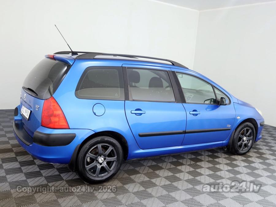 Blue Peugeot 307 2007 in Tallinn, with an engine capacity of 1.60 L and mileage of 369 thousand km for 1099 €, photo 4 on AUTOMOTO.COM.LV