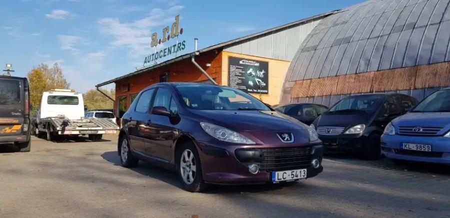 Brown Peugeot 307 2006 in Valmiera, with an engine capacity of 1.40 L and mileage of 382 thousand km for 1500 €, photo 1 on AUTOMOTO.COM.LV