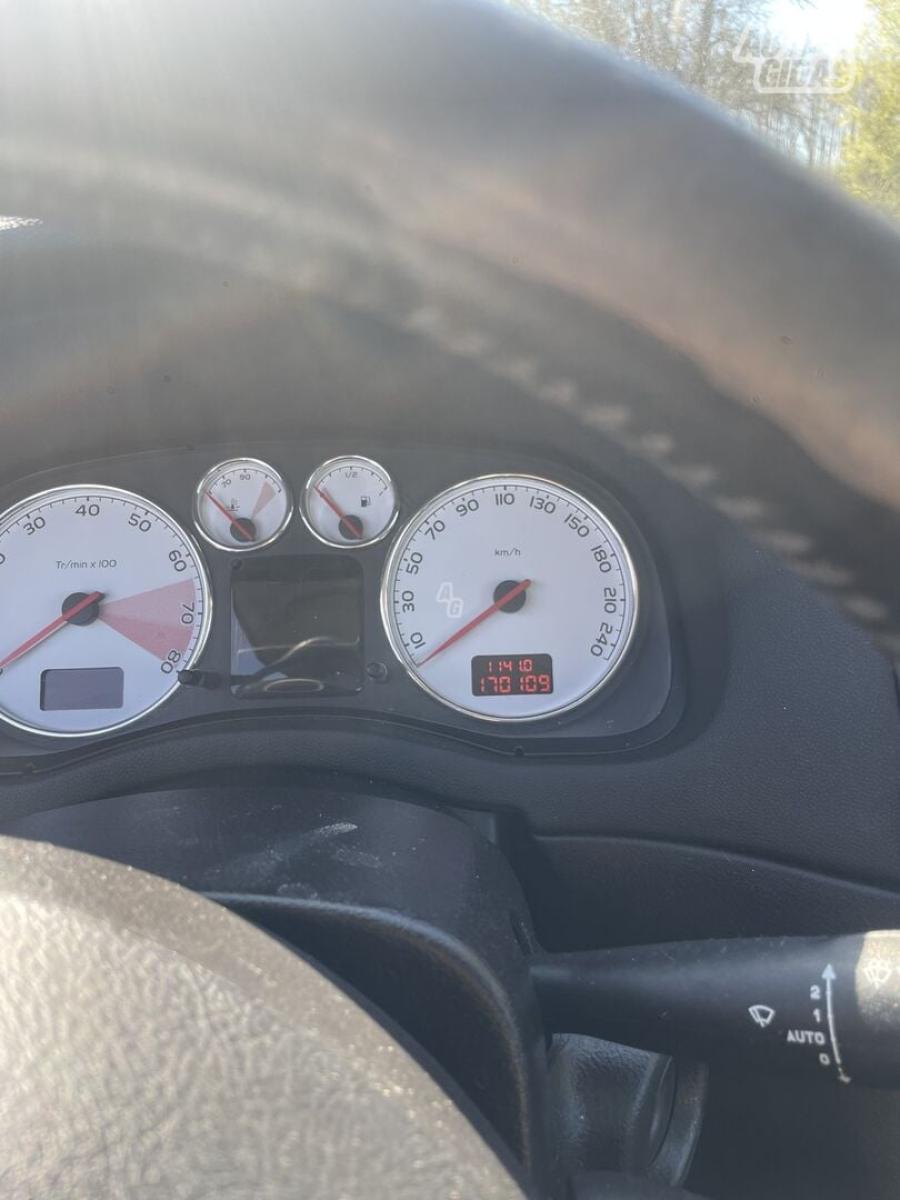 Peugeot 307 2005 in Alytus, with an engine capacity of 2.00 L and mileage of 170 thousand km for 1599 €, photo 8 on AUTOMOTO.COM.LV