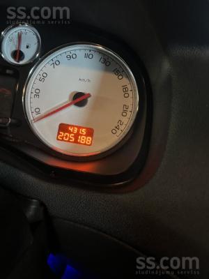 Peugeot 307 2006 Rīga, ar dzinēja tilpumu 2.00 L un nobraukumu 205 tūkst. km par 2800 €, foto 7 vietnē AUTOMOTO.COM.LV