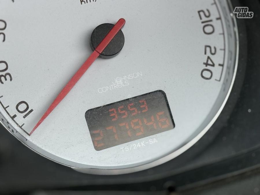 Peugeot 307 2008 in Kaunas, with an engine capacity of 2.00 L and mileage of 280 thousand km for 2700 €, photo 8 on AUTOMOTO.COM.LV