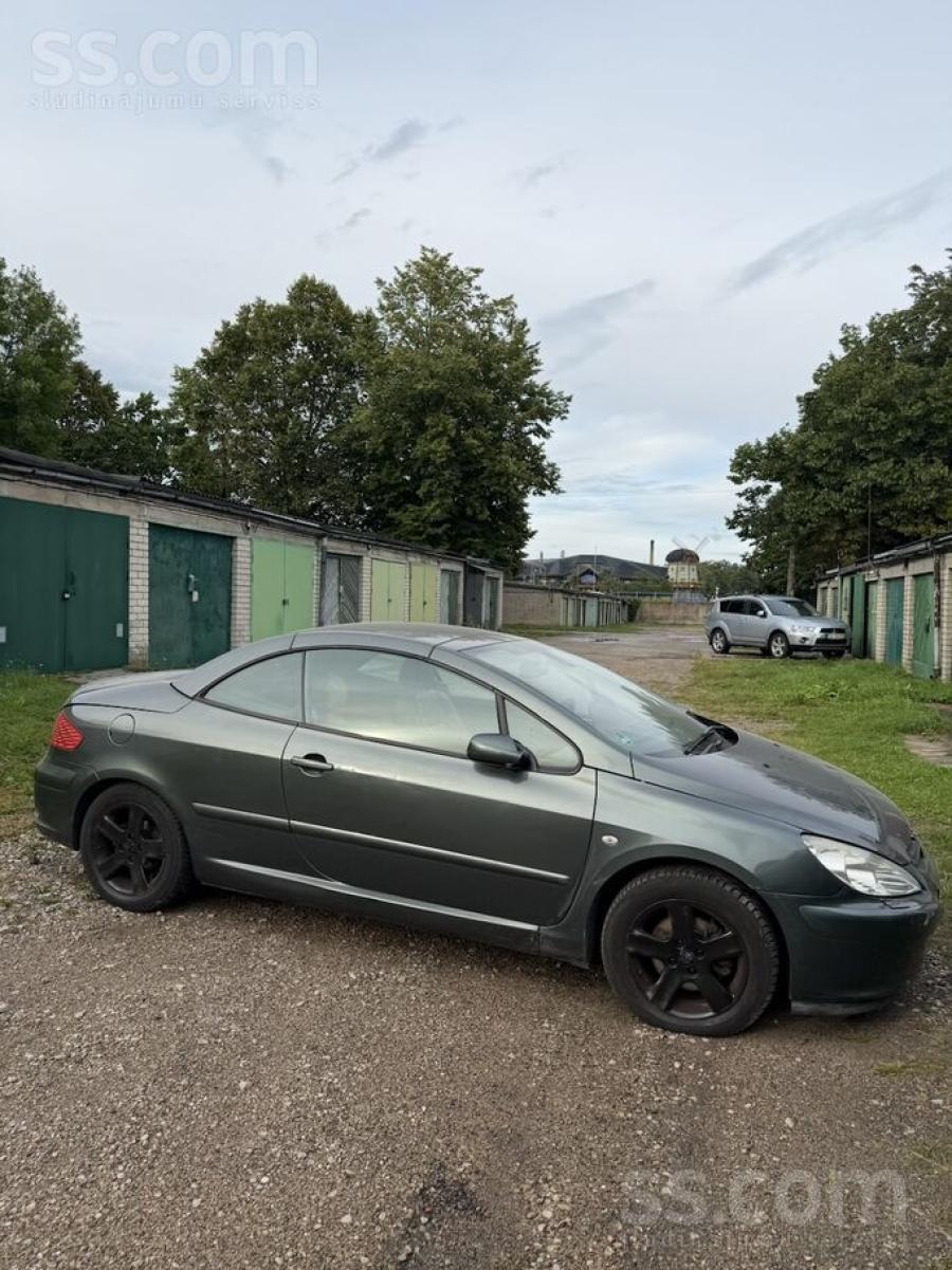 Green Peugeot 307 2003 in Riga, with an engine capacity of 2.00 L and mileage of 280 thousand km for 990 €, photo 4 on AUTOMOTO.COM.LV
