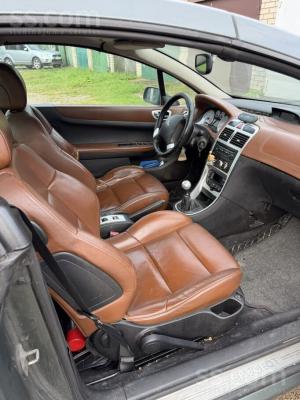 Green Peugeot 307 2003 in Riga, with an engine capacity of 2.00 L and mileage of 280 thousand km for 990 €, photo 7 on AUTOMOTO.COM.LV