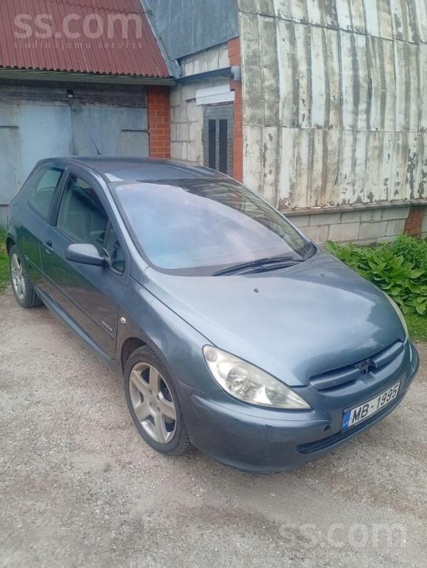 Green Peugeot 307 2004 in Riga, with an engine capacity of 2.00 L and mileage of 320 thousand km for 550 €, photo 1 on AUTOMOTO.COM.LV