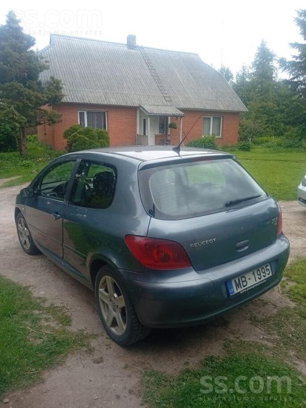 Green Peugeot 307 2004 in Riga, with an engine capacity of 2.00 L and mileage of 320 thousand km for 550 €, photo 4 on AUTOMOTO.COM.LV