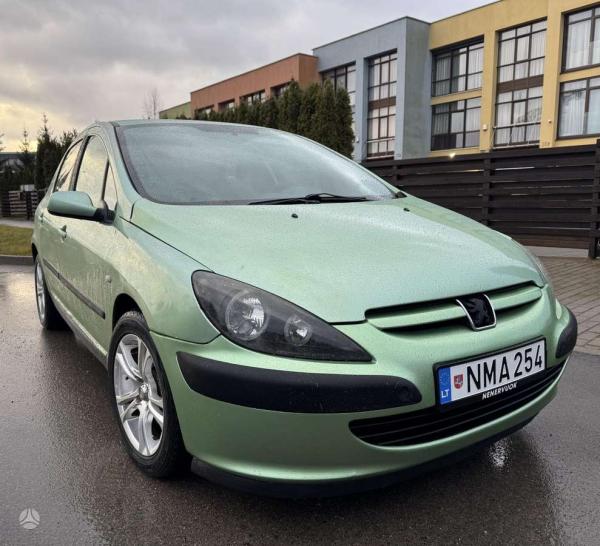Green Peugeot 307 2002 in Vilnius, with an engine capacity of 1.60 L and mileage of 266 thousand km for 1500 €, photo 5 on AUTOMOTO.COM.LV