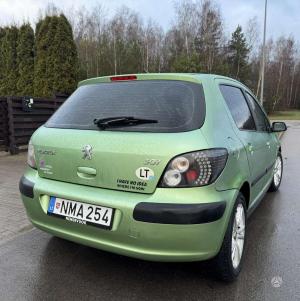 Green Peugeot 307 2002 in Vilnius, with an engine capacity of 1.60 L and mileage of 266 thousand km for 1500 €, photo 6 on AUTOMOTO.COM.LV