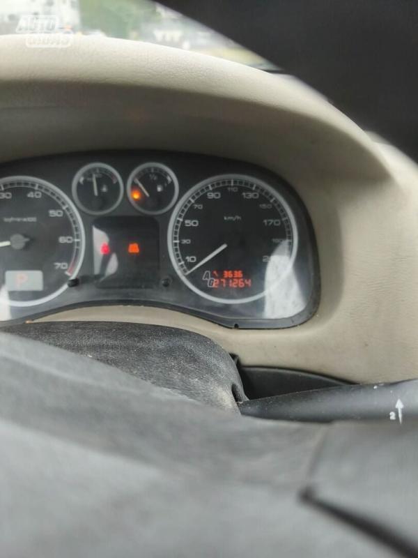 Zaļš Peugeot 307 2002 Kauņa, ar dzinēja tilpumu 2.00 L un nobraukumu 271 tūkst. km par 620 €, foto 6 vietnē AUTOMOTO.COM.LV