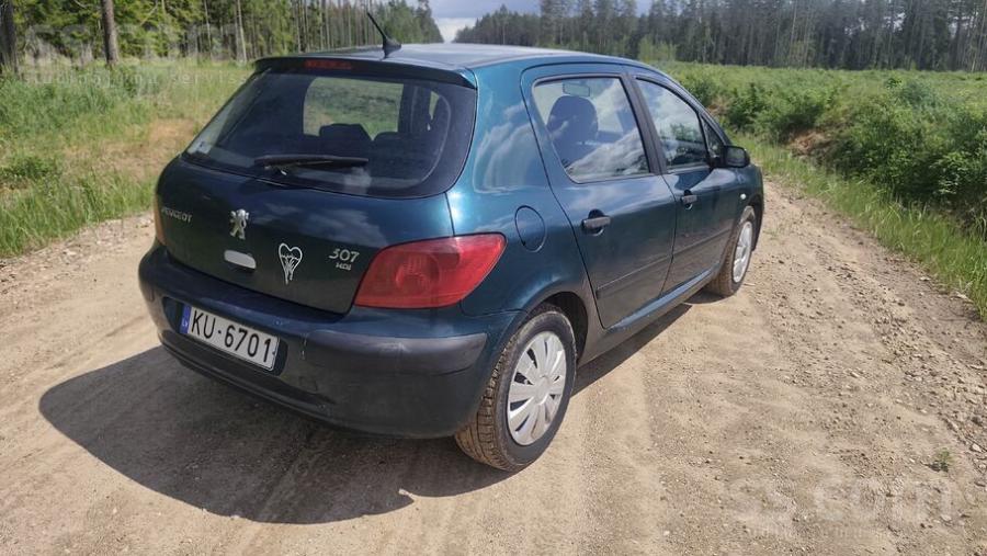 Zaļš Peugeot 307 2003 Daugavpils, ar dzinēja tilpumu 2.00 L un nobraukumu 349 tūkst. km par 900 €, foto 4 vietnē AUTOMOTO.COM.LV