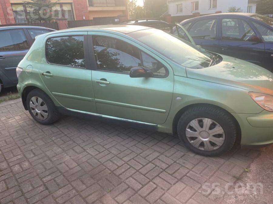 Green Peugeot 307 2003 in Daugavpils, with an engine capacity of 1.60 L and mileage of 160 thousand km for 850 €, photo 3 on AUTOMOTO.COM.LV