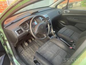 Green Peugeot 307 2003 in Daugavpils, with an engine capacity of 1.60 L and mileage of 160 thousand km for 850 €, photo 5 on AUTOMOTO.COM.LV