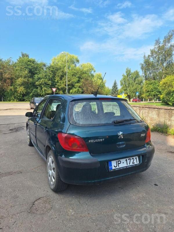 Пежо 307 2004 в Даугавпилс на AUTOMOTO.COM.LV Зеленый Пежо 307 2004 в Даугавпилс, объемом двигателя 1.60 л и пробегом 204 тыс. км за 1100 €, фото 3 на AUTOMOTO.COM.LV