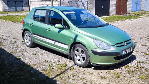 Green Peugeot 307 2004 in Sillamae, with an engine capacity of 2.00 L and mileage of 241 thousand km for 800 €, photo 4 on AUTOMOTO.COM.LV