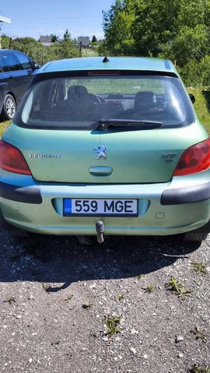 Green Peugeot 307 2004 in Sillamae, with an engine capacity of 2.00 L and mileage of 241 thousand km for 800 €, photo 11 on AUTOMOTO.COM.LV