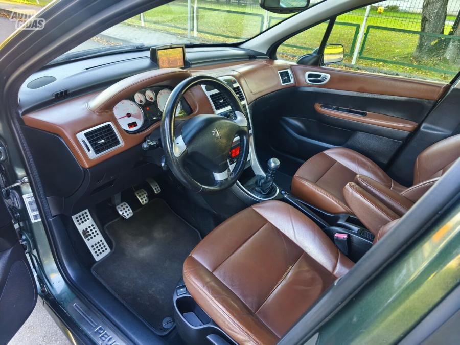 Zaļš Peugeot 307 2005 Tauragė, ar dzinēja tilpumu 2.00 L un nobraukumu 319 tūkst. km par 1650 €, foto 12 vietnē AUTOMOTO.COM.LV